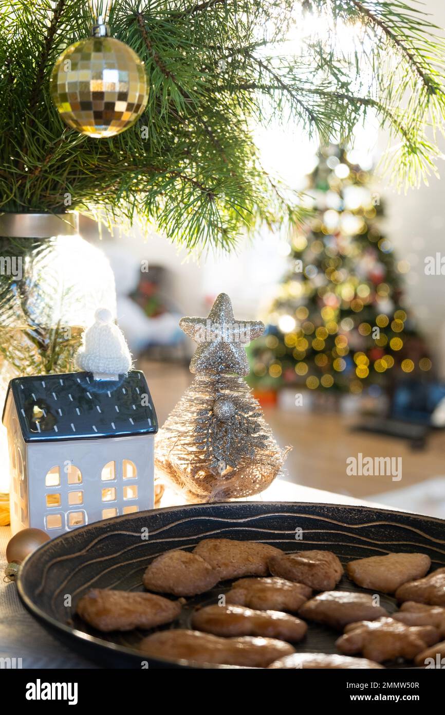 Festive Christmas decor in table, homemade cakes for breakfast, bakery ...