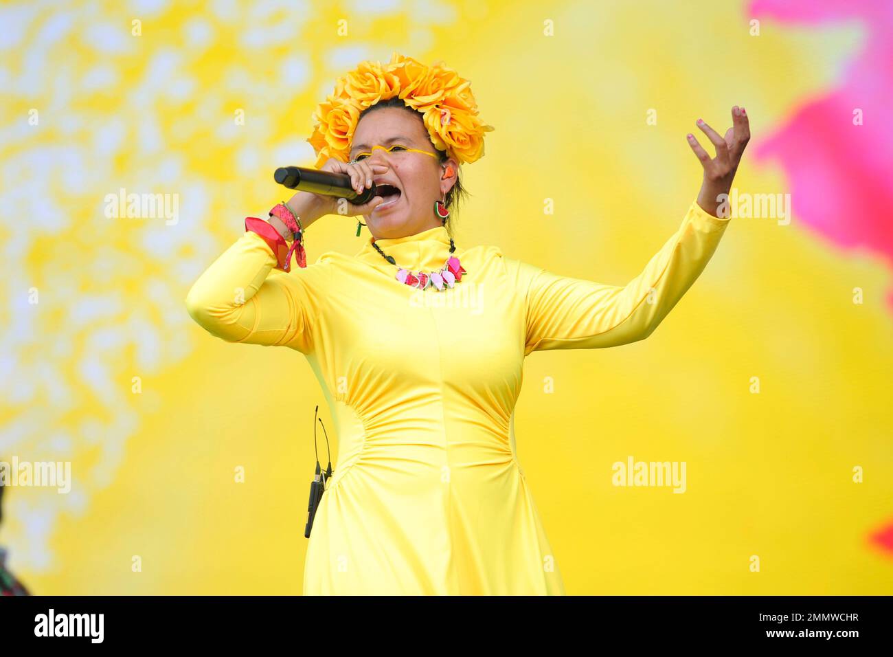 Li Saumet of Bomba Estereo performs on day three at Lollapalooza in ...