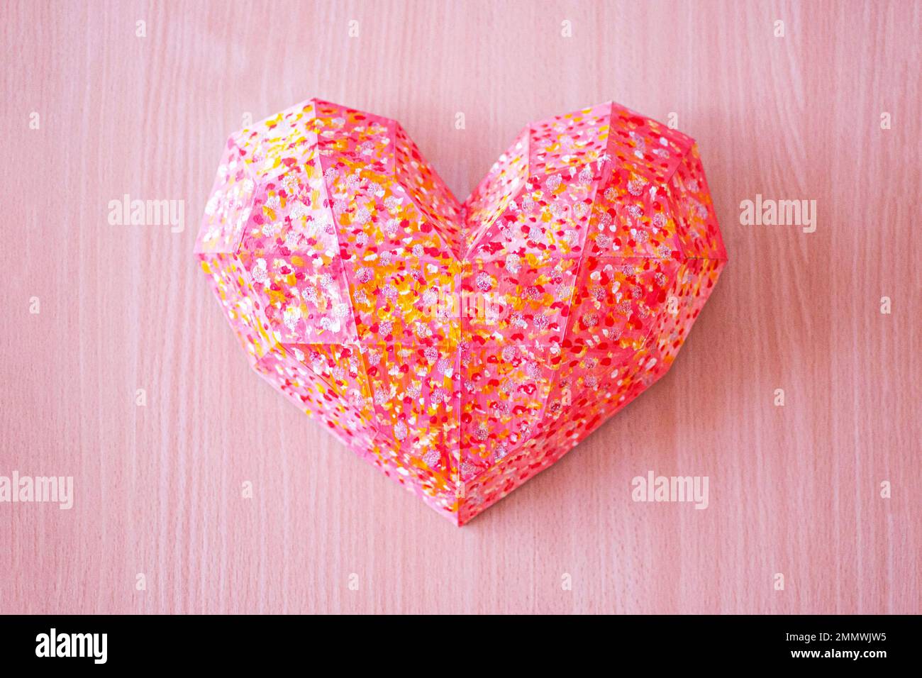Red heart papercraft concept hi-res stock photography and images - Alamy