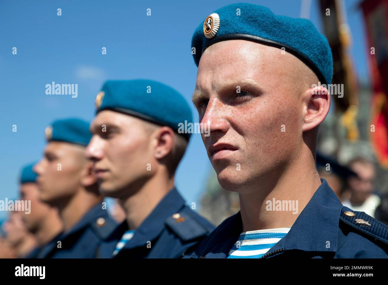Russian paratroopers attend celebrations of Paratroopers Day in Red ...