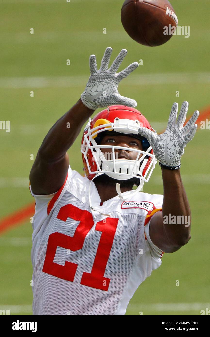 Kansas City Chiefs cornerback Eric Murray catches a ball during NFL ...