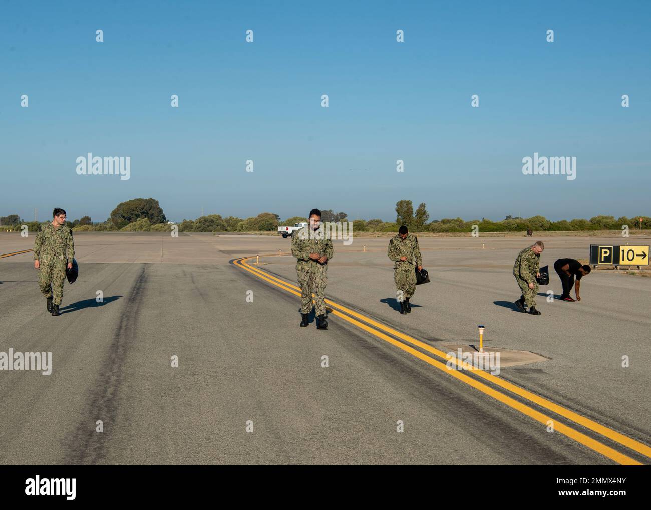 NAVAL STATION ROTA, Spain (Sep. 23, 2022) Sailors and Airmen stationed ...