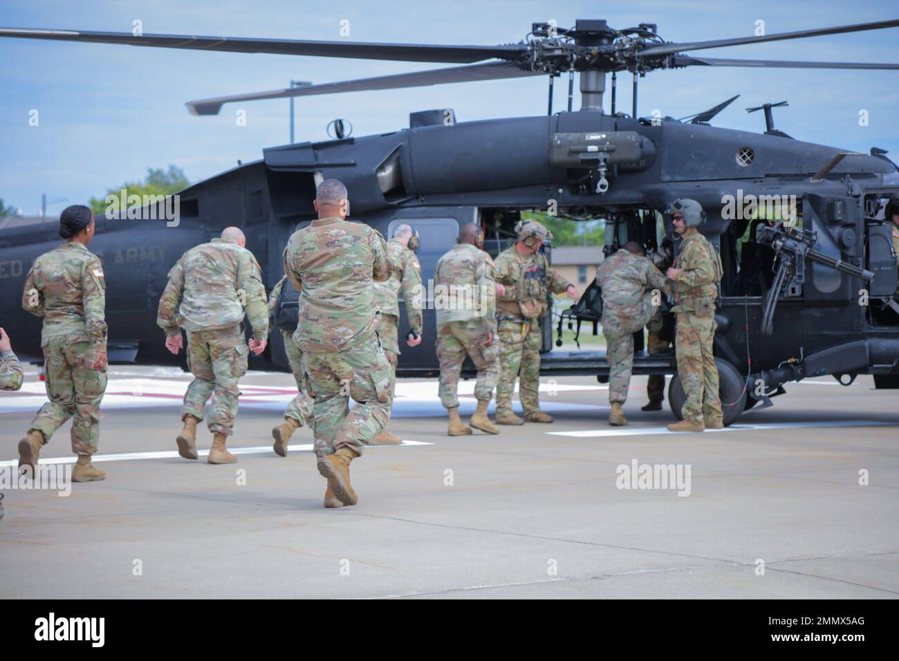 Lt. Gen. R. Scott Dingle, the U.S. Army Surgeon General and Commanding ...