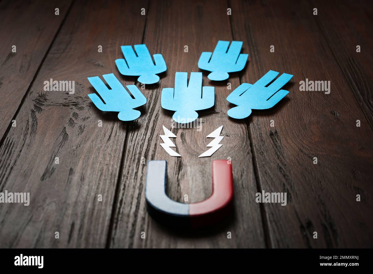 Attracting customer hi-res stock photography and images - Alamy