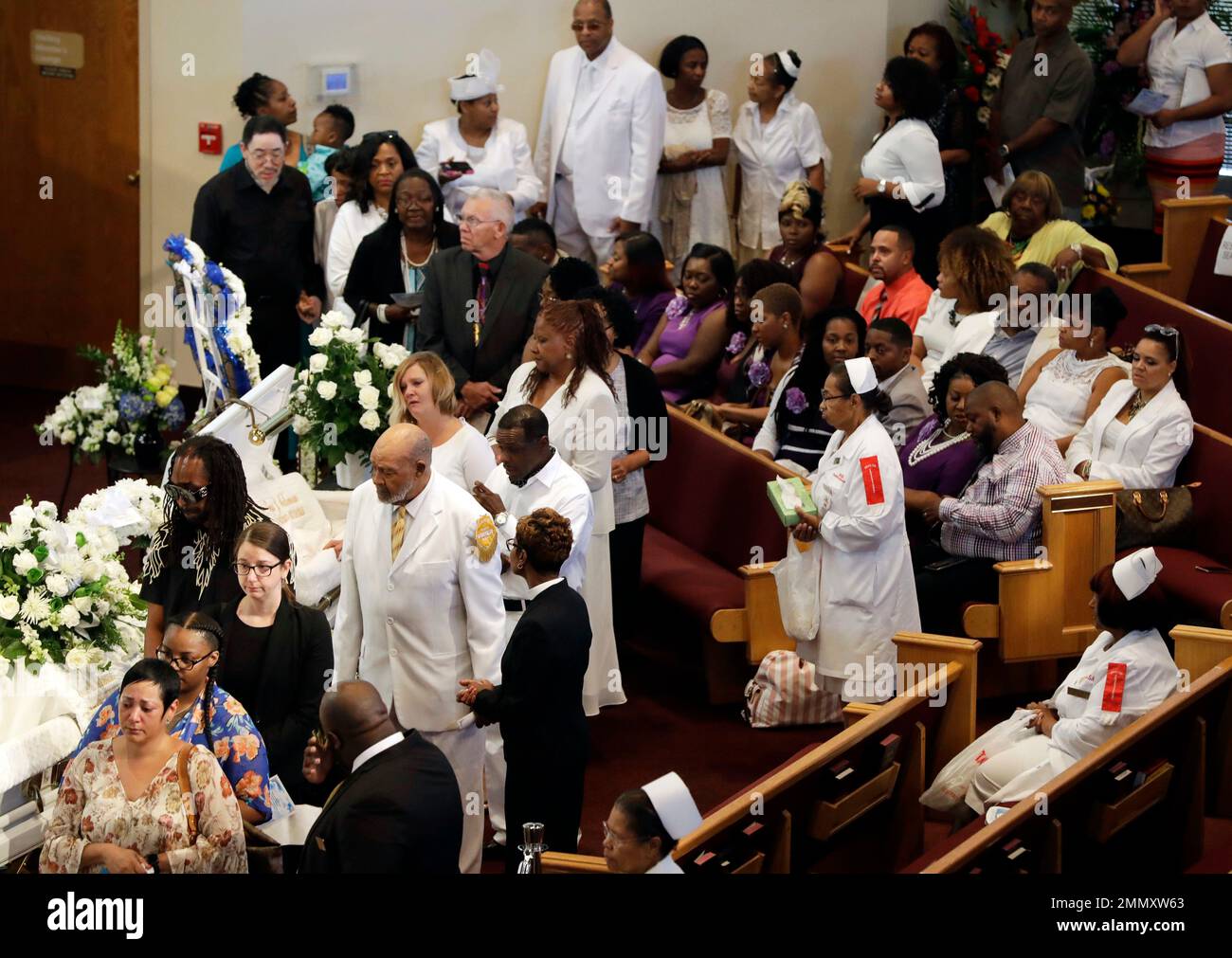 Guest arrive for the showing of Glenn Coleman, Reece Coleman, Evan ...