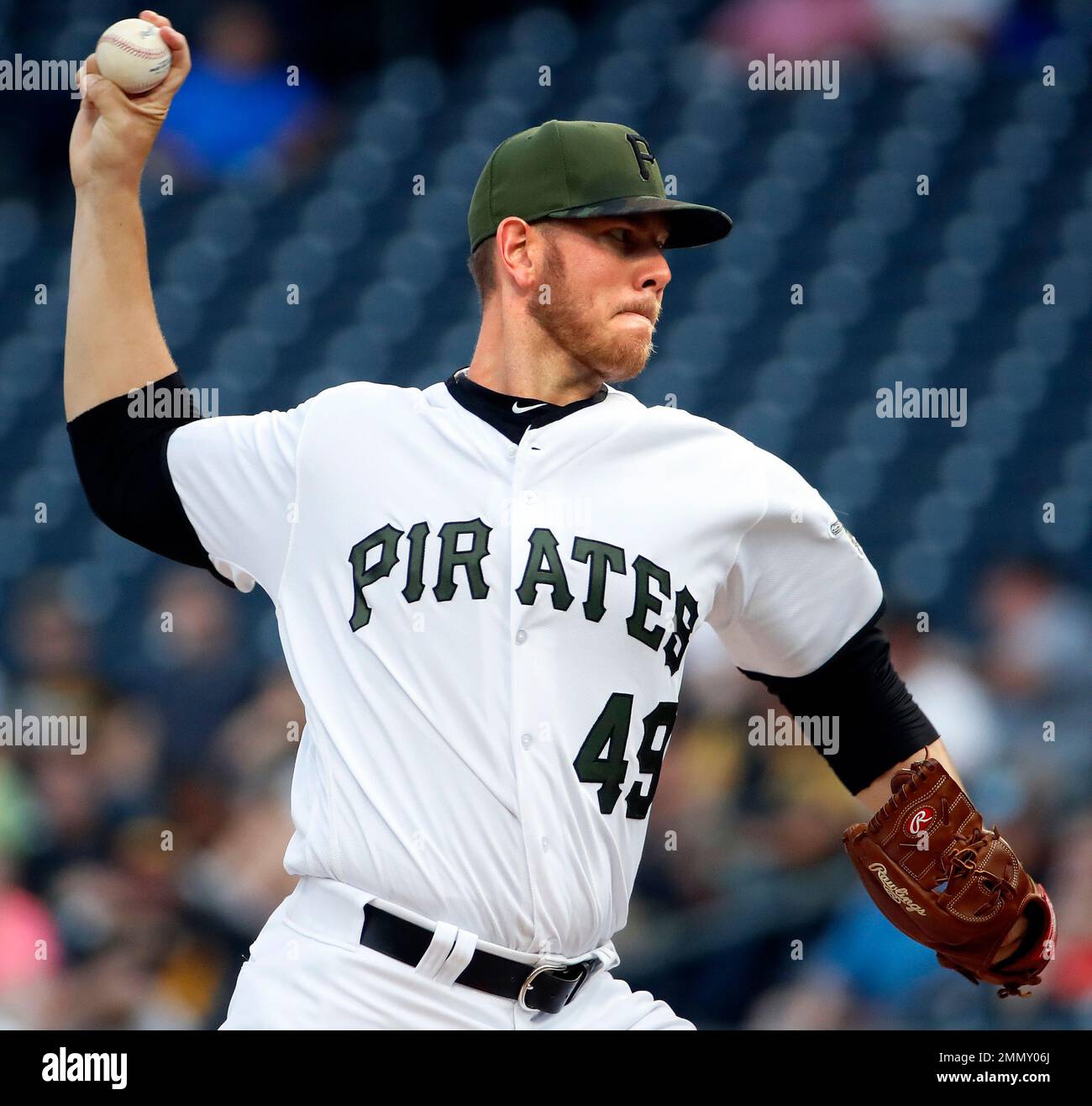Pittsburgh Pirates' Nick Kingham delivers in the first inning of the ...