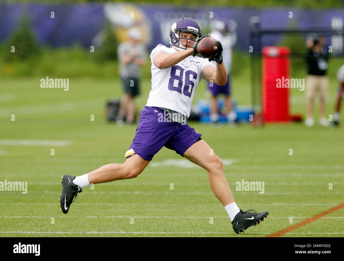 Minnesota Vikings tight end Tyler Hoppes pulls in a pass during NFL ...