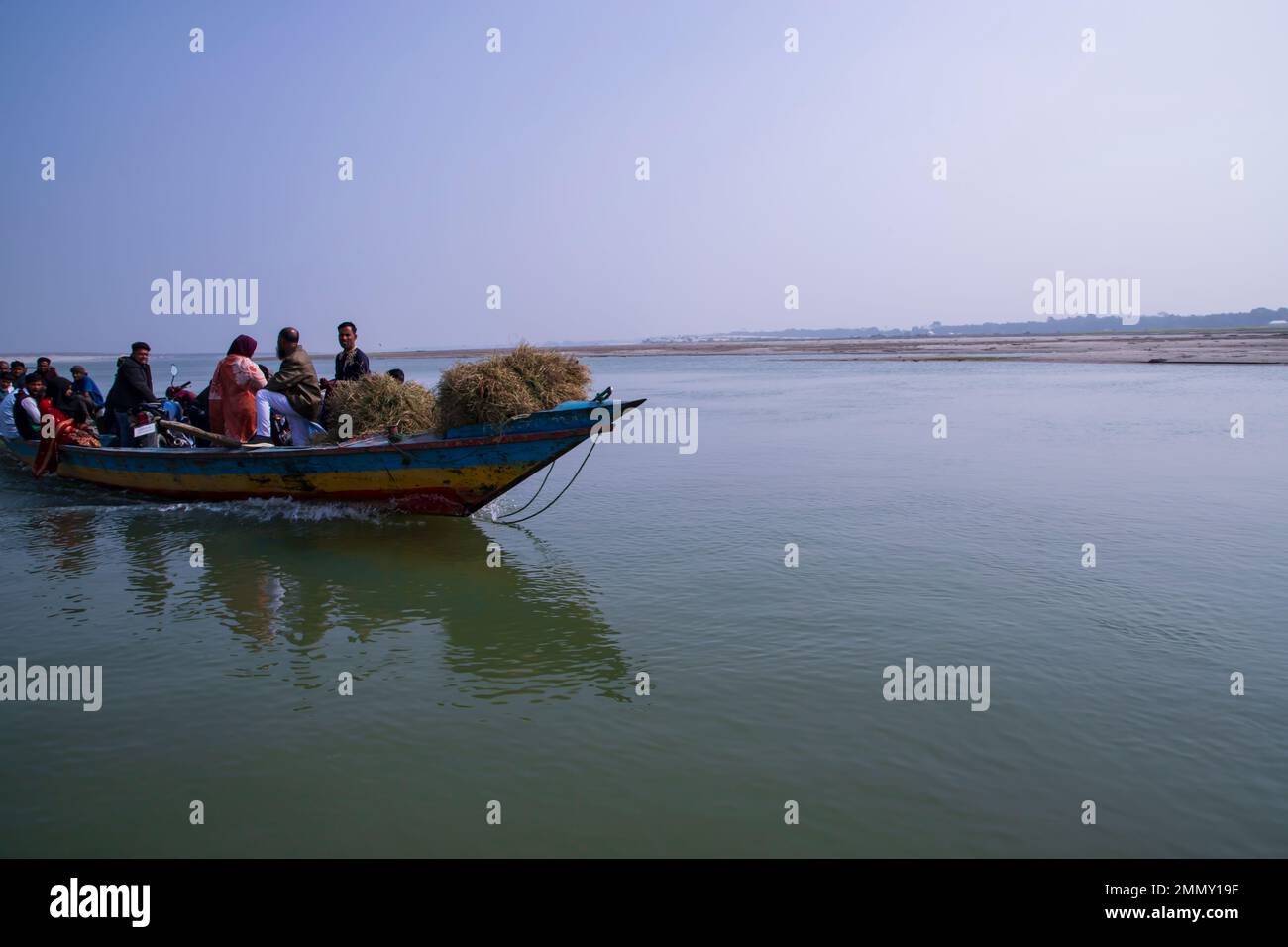 20 January 2023 Traditional Travel Boat in the Padma river - Bangladesh ...
