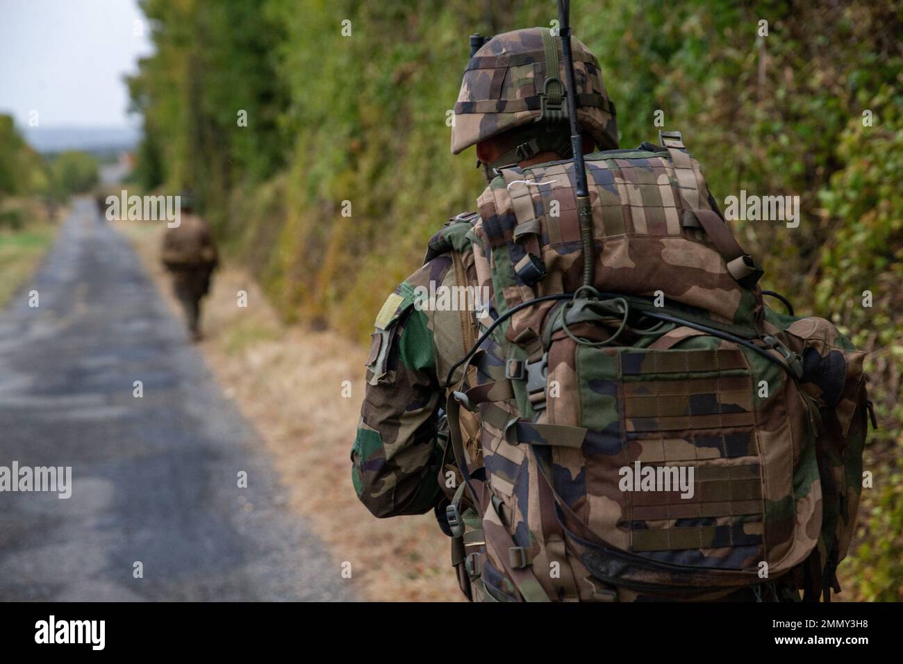 A French Soldier with the 4th Airmobile Brigade conducts patrolling ...