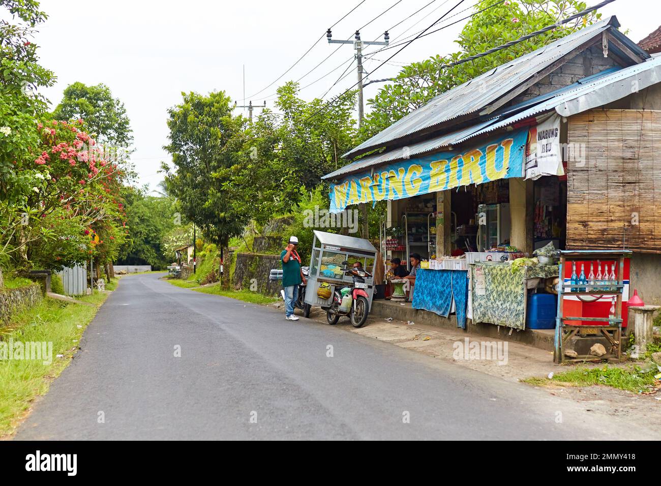 Small private businesses in Asia. Selling food from a mobile counter ...