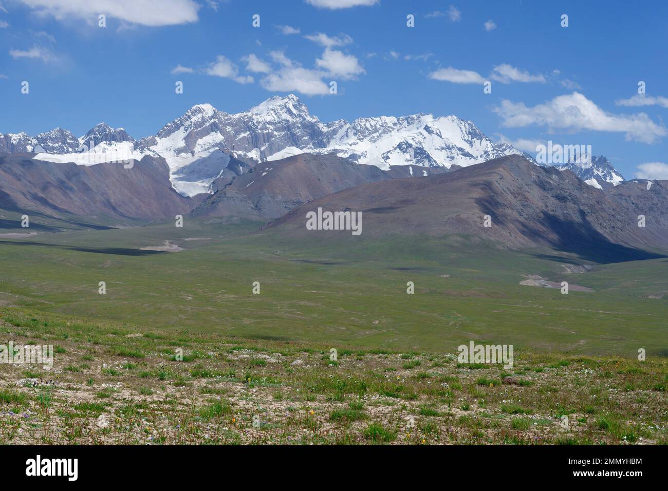 Mountainscape, Tian Shan mountains at the Chinese border, Naryn ...