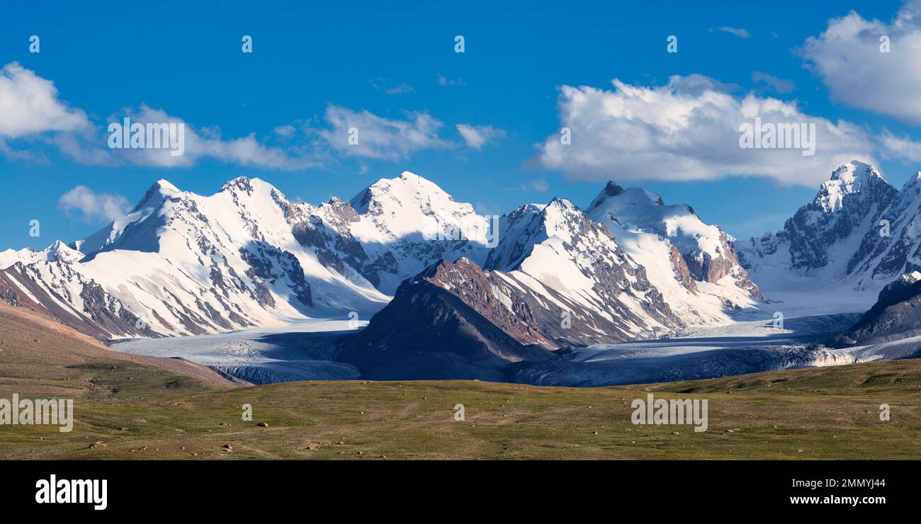 Kizil-Asker glacier, Kakshaal Too in the Tian Shan mountain range near ...