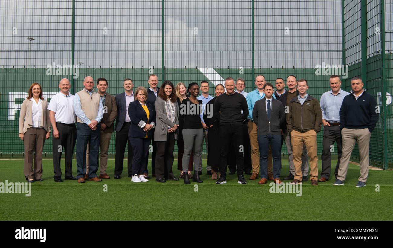 Leadership Connect members pose for a group photo at the Lotus Training ...