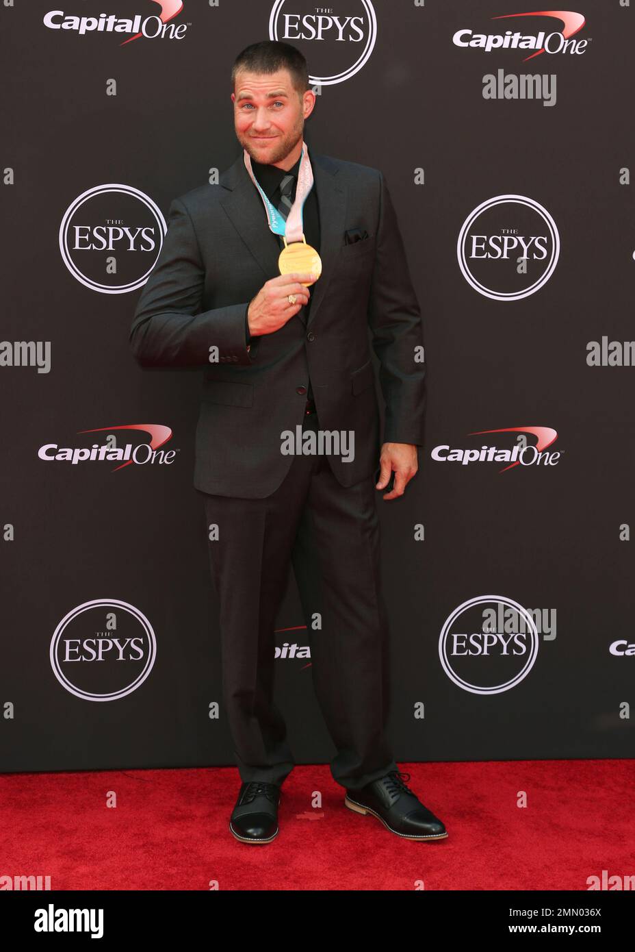 Paralympic snowboarder Mike Schultz arrives at the ESPY Awards at the ...