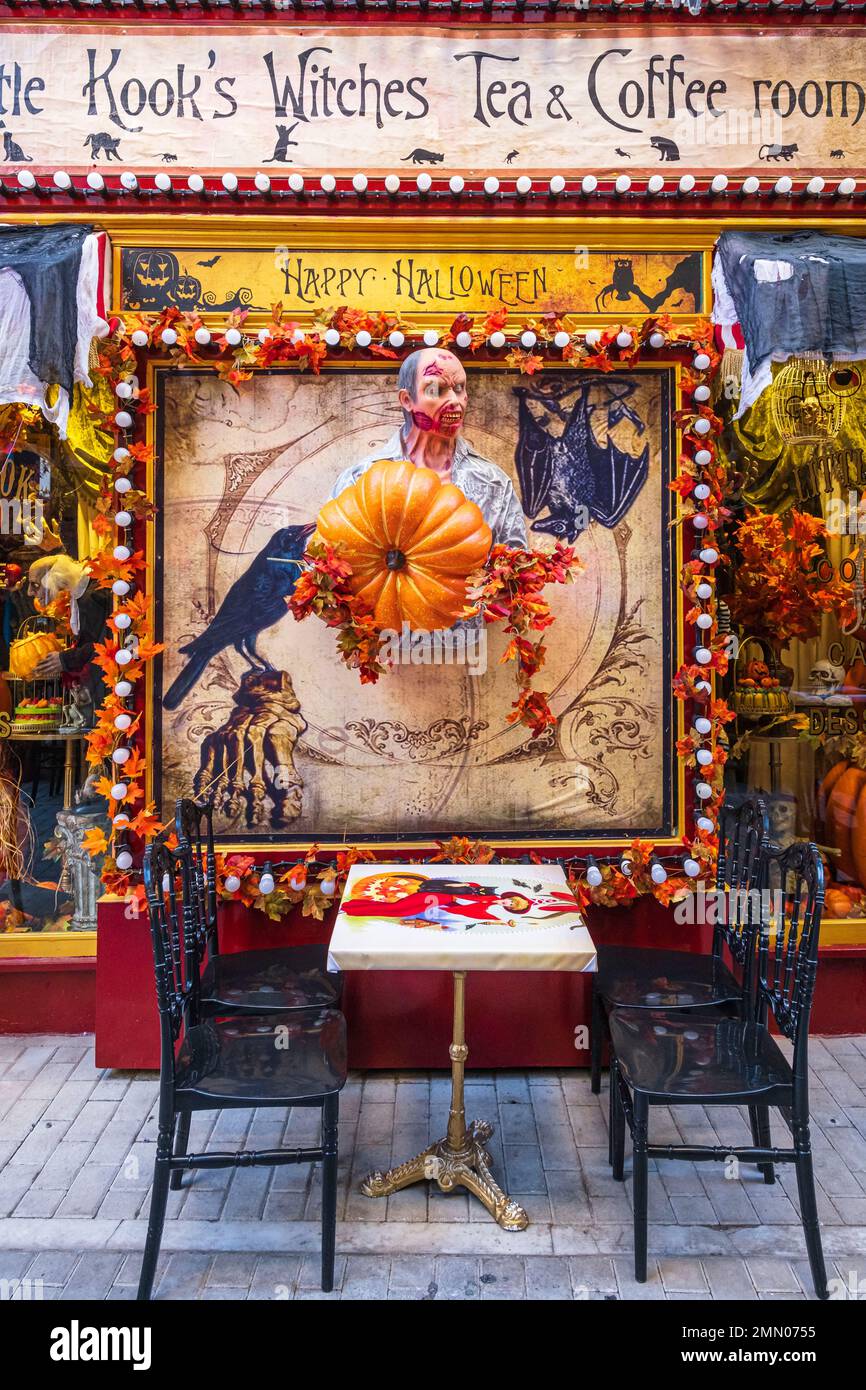 Greece, Athens, Psiri (or Psyri) district, Little Kook Coffee House ...