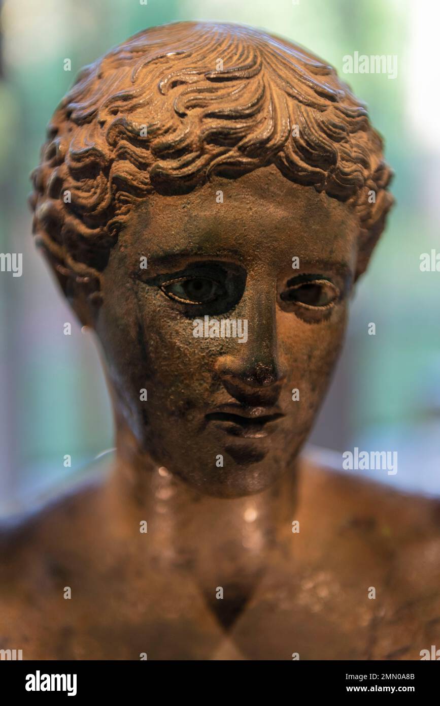 United Kingdom, Scotland, Glasgow, The Burrell Collection, bust of ...