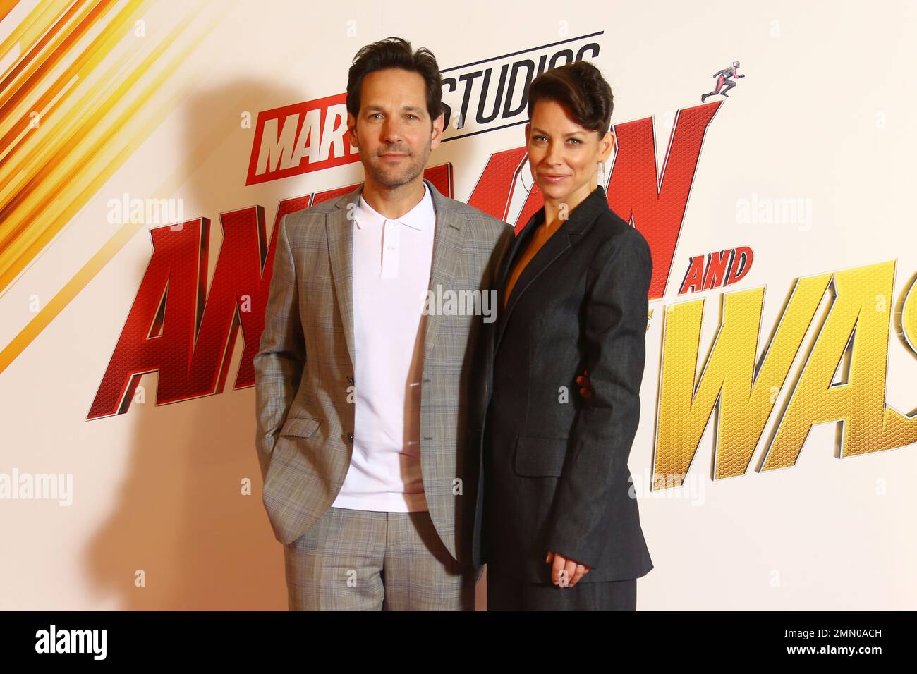 Actors Paul Rudd and Evangeline Lily pose for photographers upon ...