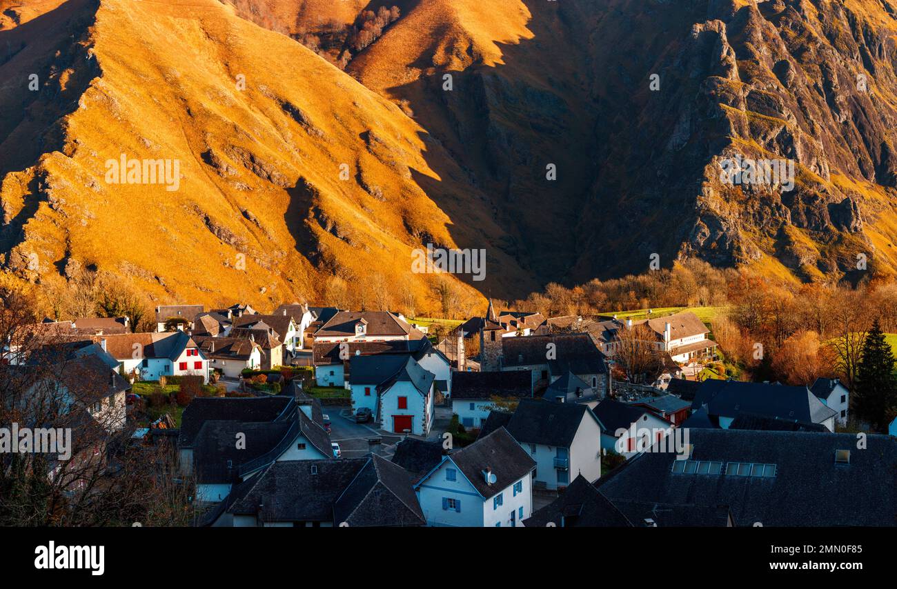 France, Pyrenees Atlantiques, Bearn, Larrau, view of a traditional ...