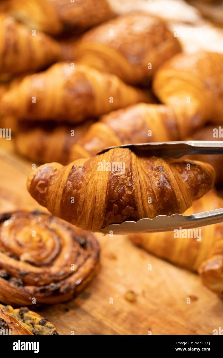 France, Paris, Patisserie Boulangerie Maison Marques, croissant Stock ...