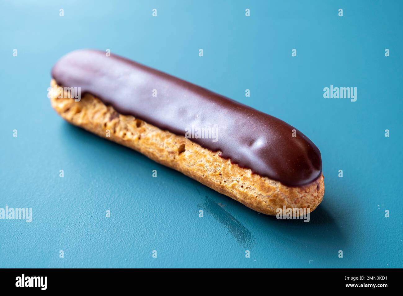 France, Paris, chocolate éclair Stock Photo - Alamy
