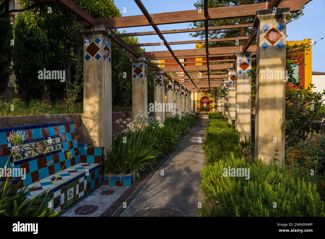 Menton fontana rosa garden hi-res stock photography and images - Alamy
