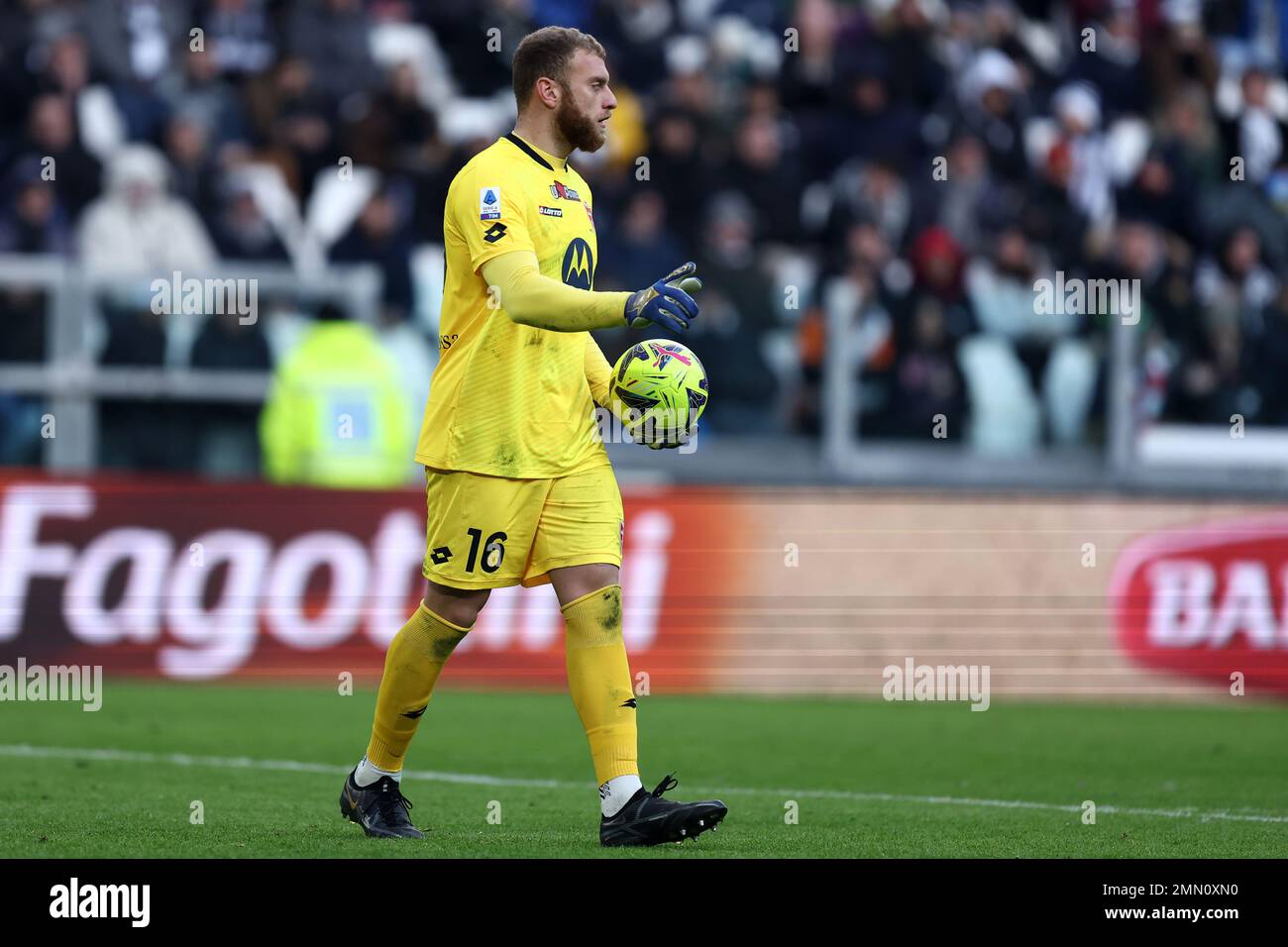 Torino, Italy. 29th Jan, 2023. Michele Di Gregorio of Ac Monza controls ...