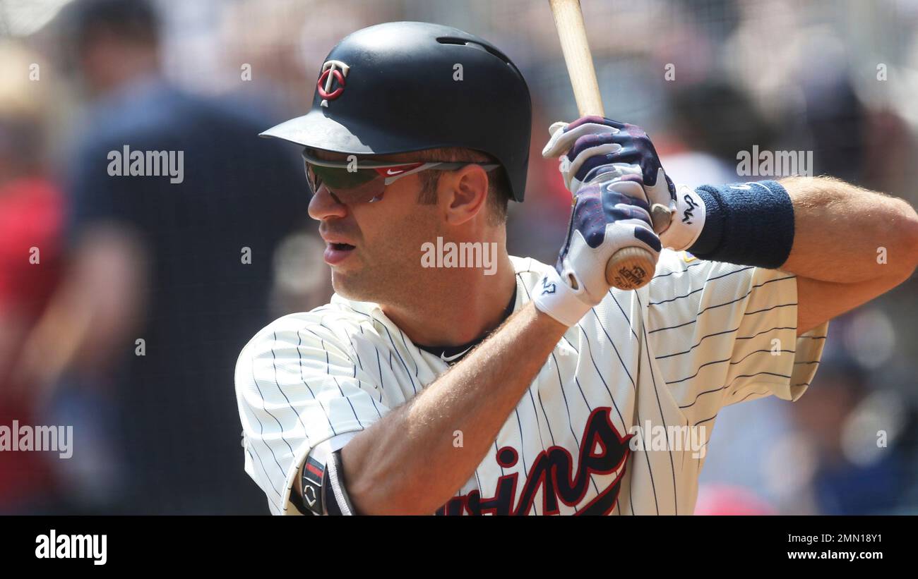 Minnesota Twins' Joe Mauer bats against the Kansas City Royals in the ...