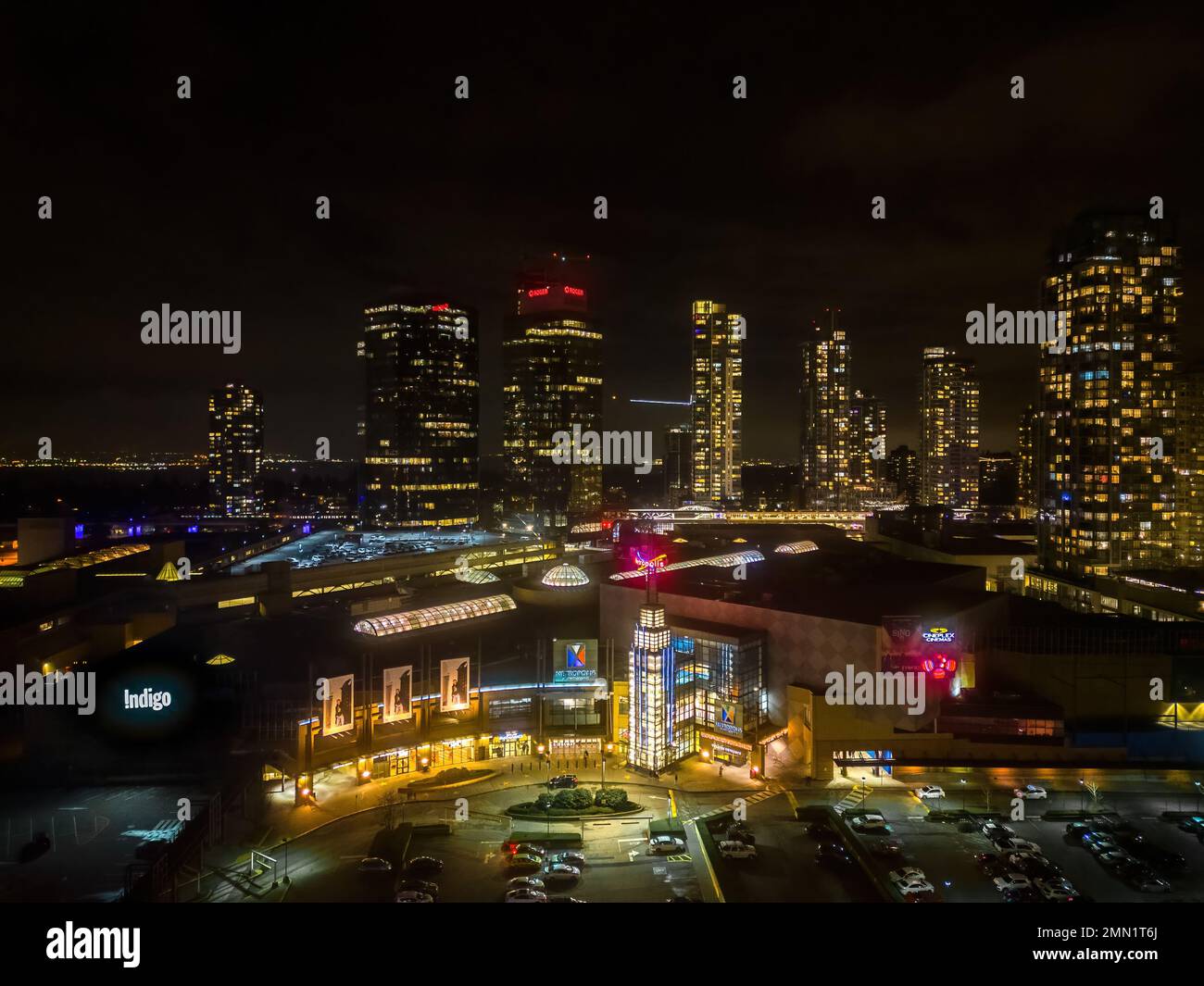 Metropolis at metrotown hi-res stock photography and images - Alamy
