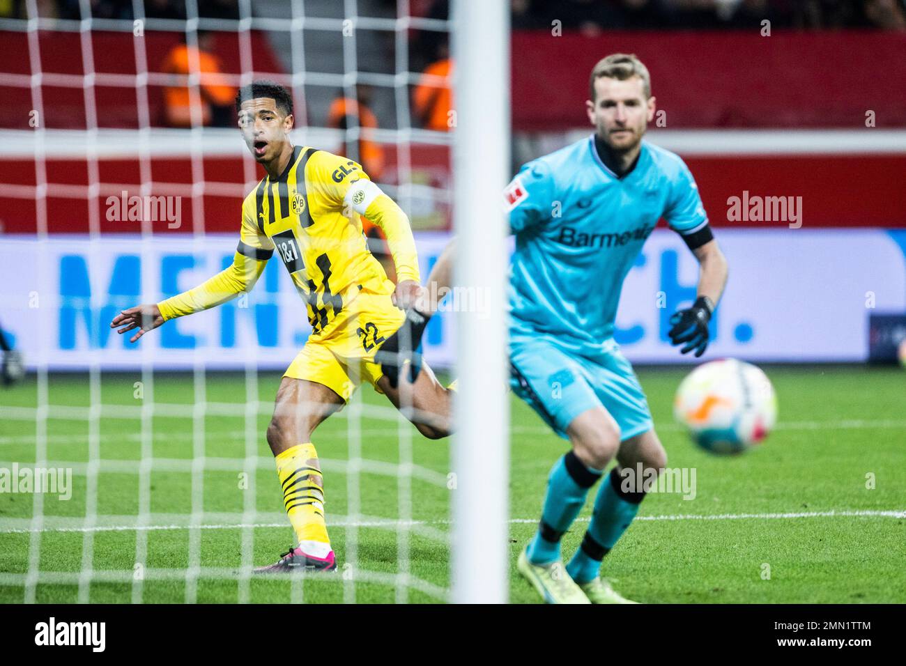 Knapp vorbei hi-res stock photography and images - Alamy