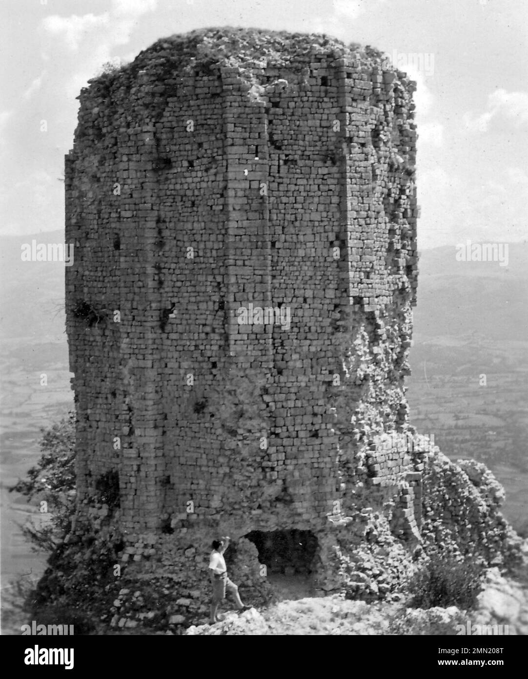 Torre Angioina, Leonessa, Terminillo, Rieti, 1953 Stock Photo - Alamy
