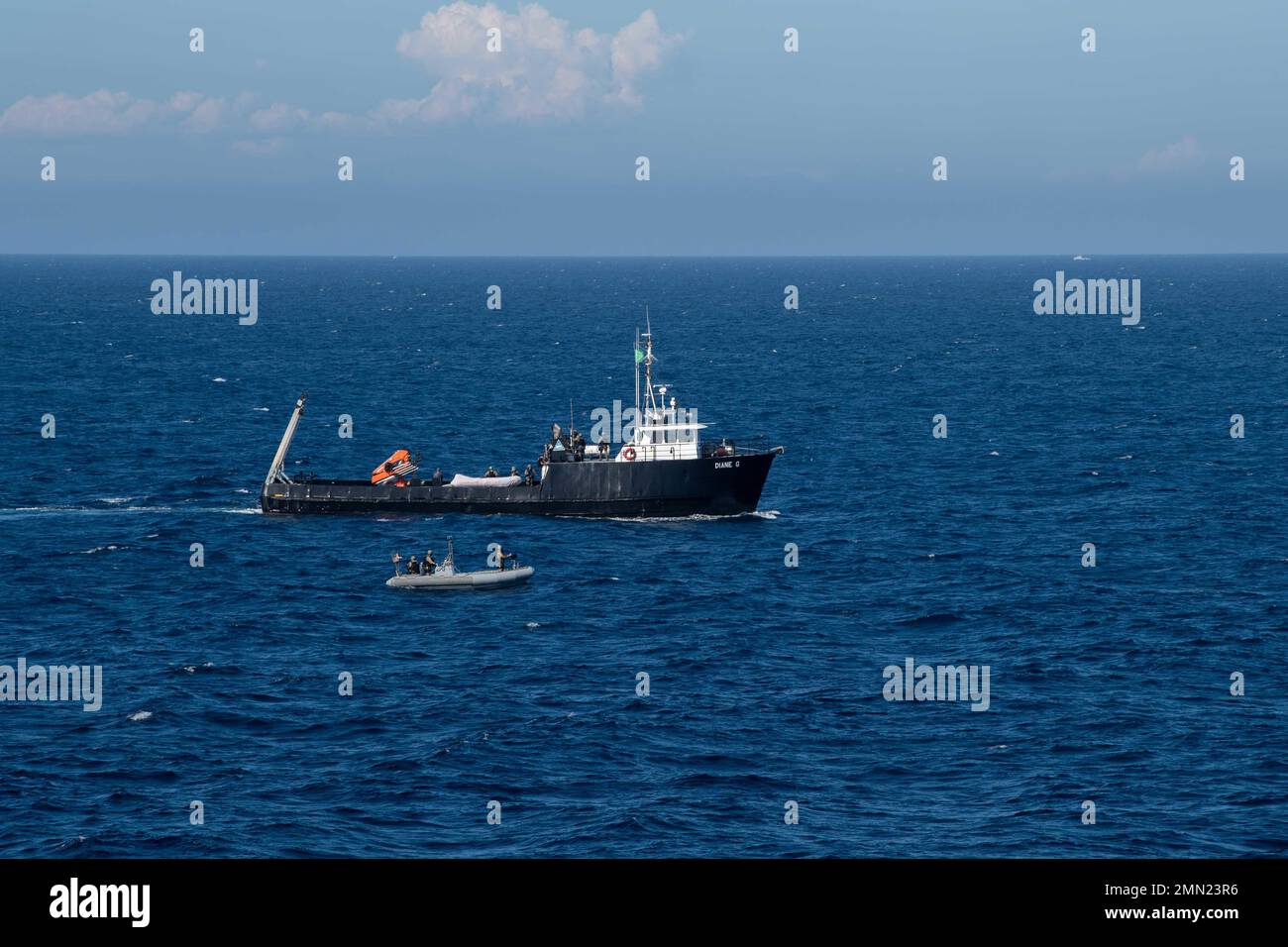 220924-N-SN516-2111 PACIFIC OCEAN (Sept. 24, 2022) The Arleigh Burke ...