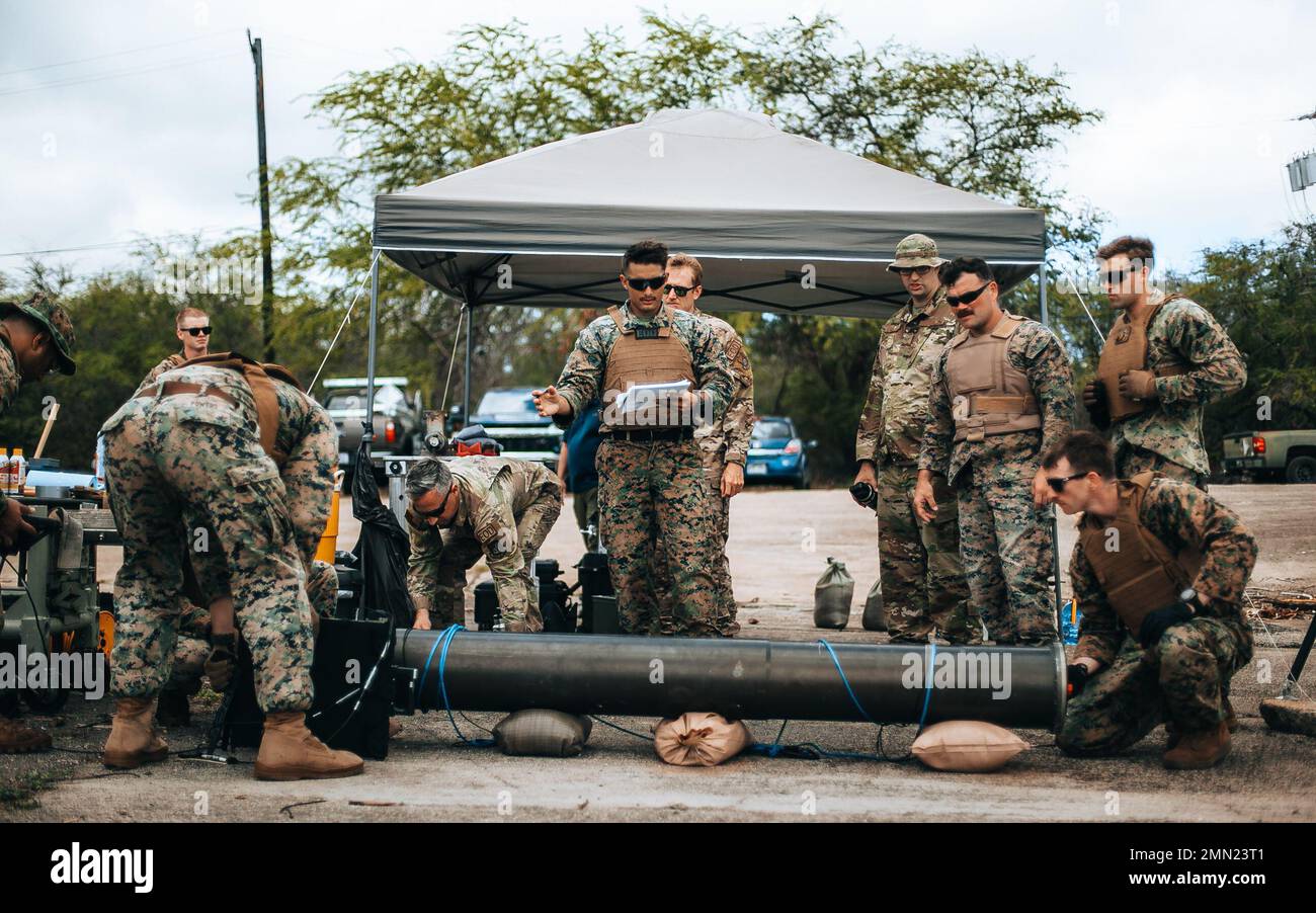 U.S. Marines with Explosive Ordnance Disposal, 3d Marine Littoral ...