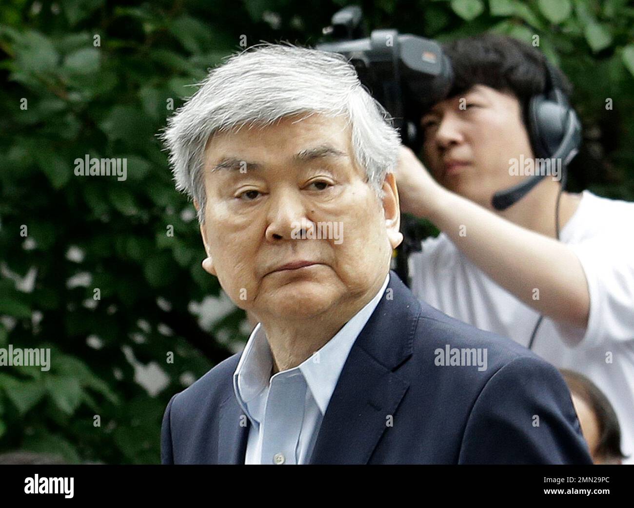 Cho Yang-ho, the chairman of Korean Air Lines Co., arrives for hearing ...