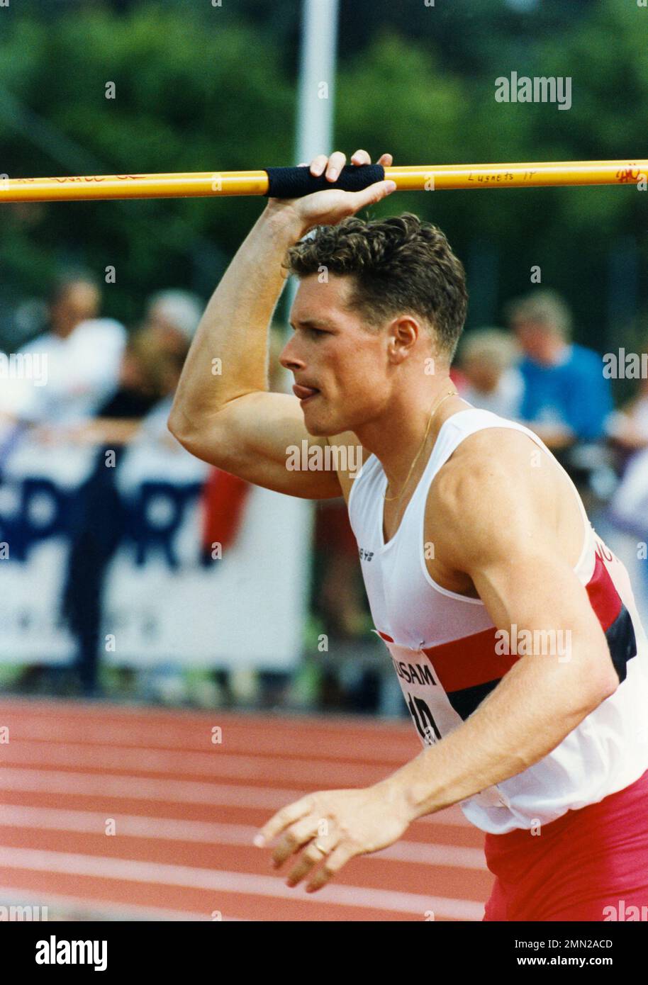 Decathlete hi-res stock photography and images - Alamy