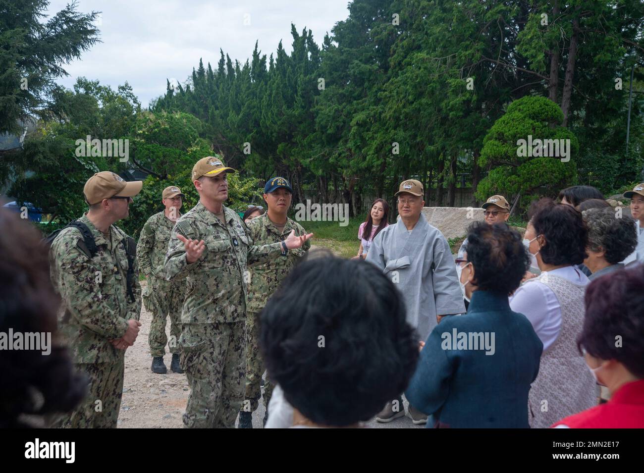 220925-N-YQ181-1123 BUSAN, Republic of Korea (Sept. 25, 2022) Cmdr ...