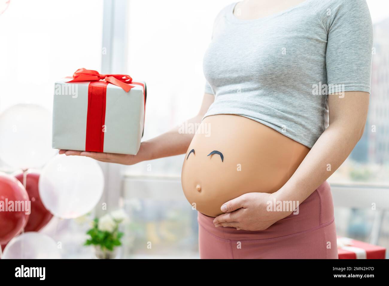 Pregnant women happy Stock Photo - Alamy