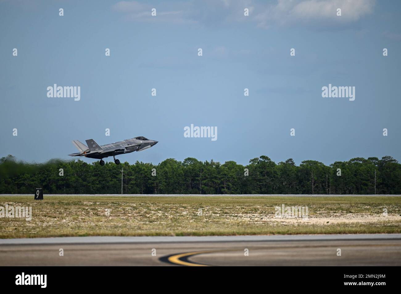 Raymond james stadium flyover hi-res stock photography and images - Alamy