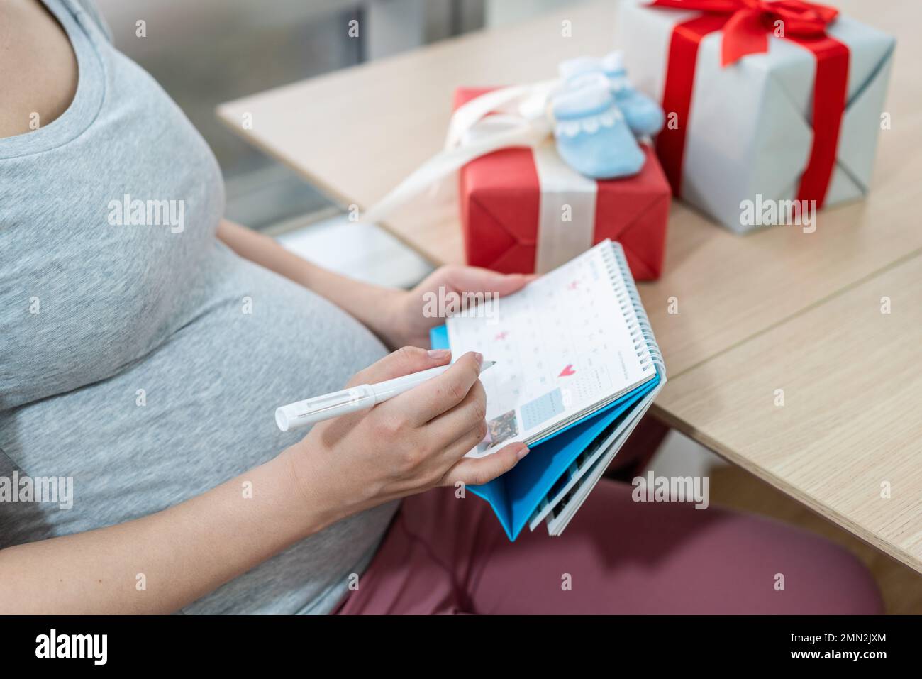 Pregnant women happy Stock Photo - Alamy