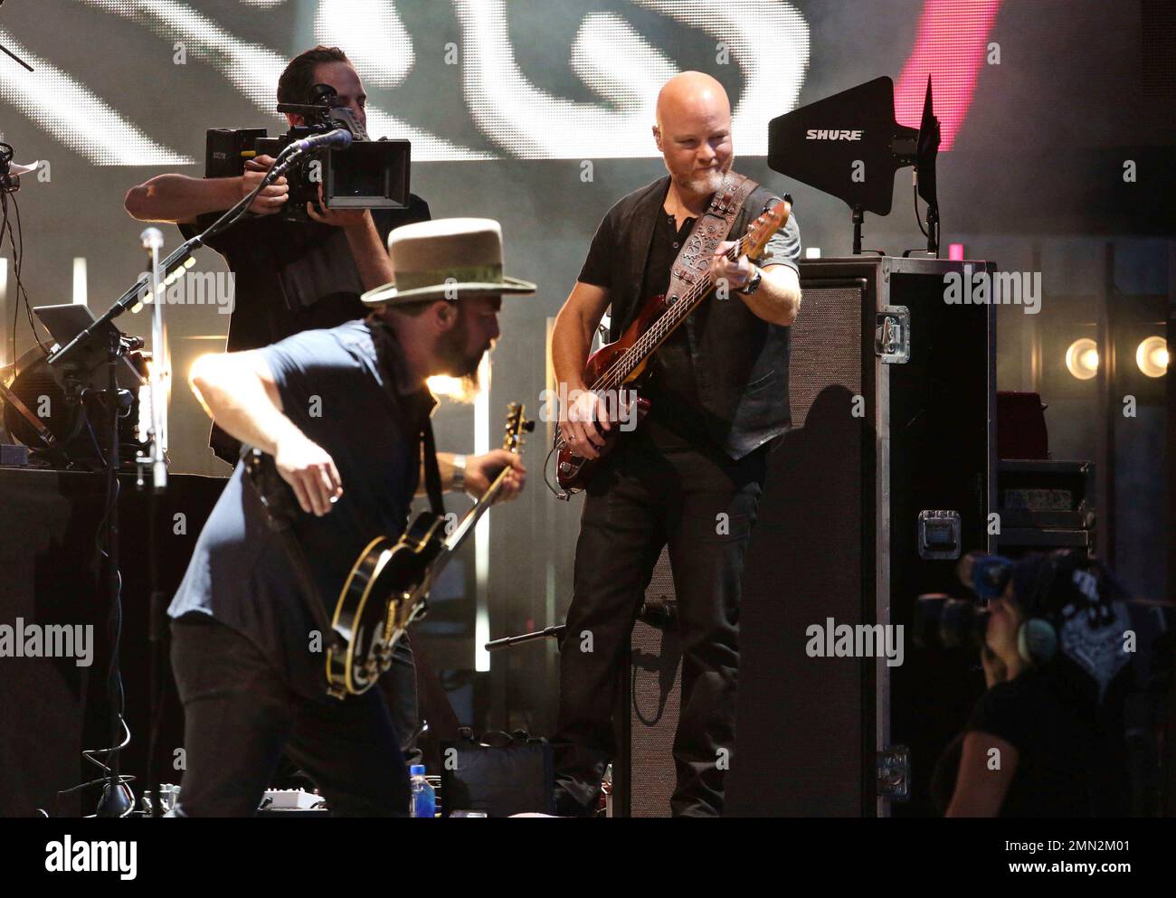 Zac Brown, Coy Bowles, Clay Cook, Daniel de los Reyes, Matt Mangano, Jimmy De Martini, Chris ...