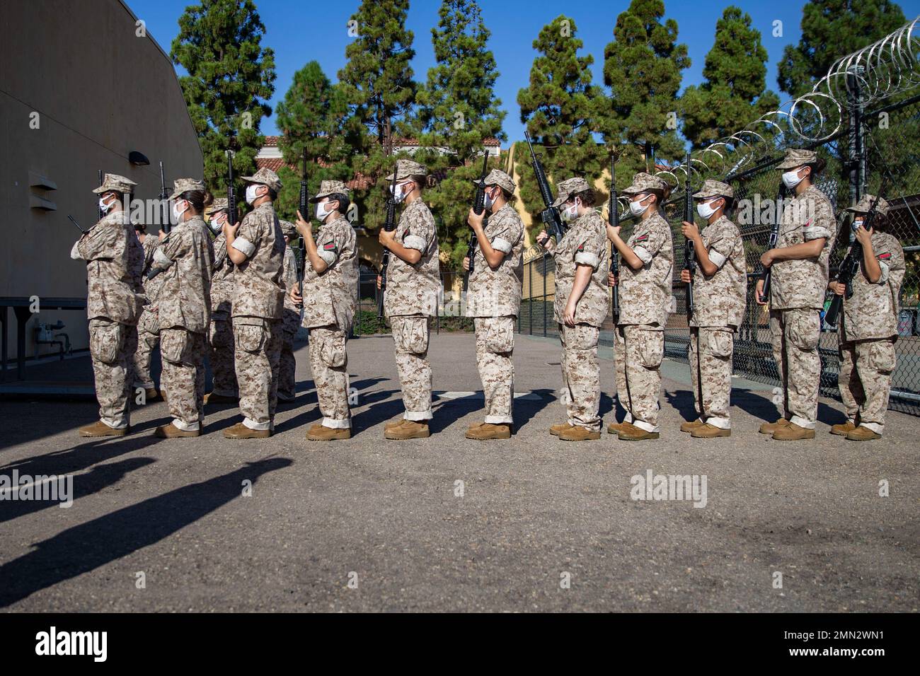 U.S. Marine Corps recruits with Charlie Company, 1st Recruit Training ...