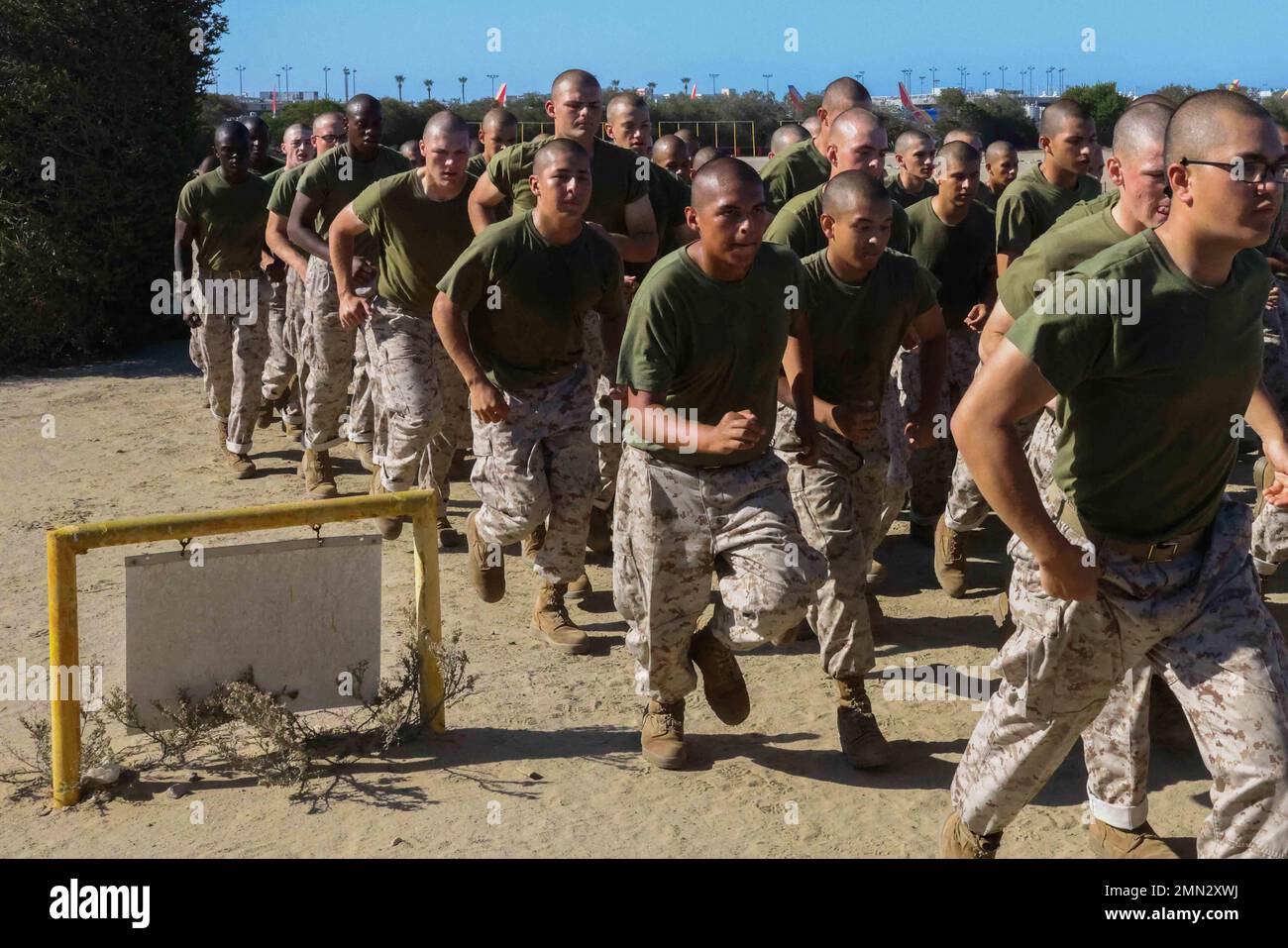 U.S. Marine Corps recruits with Mike Company, 3rd Recruit Training ...