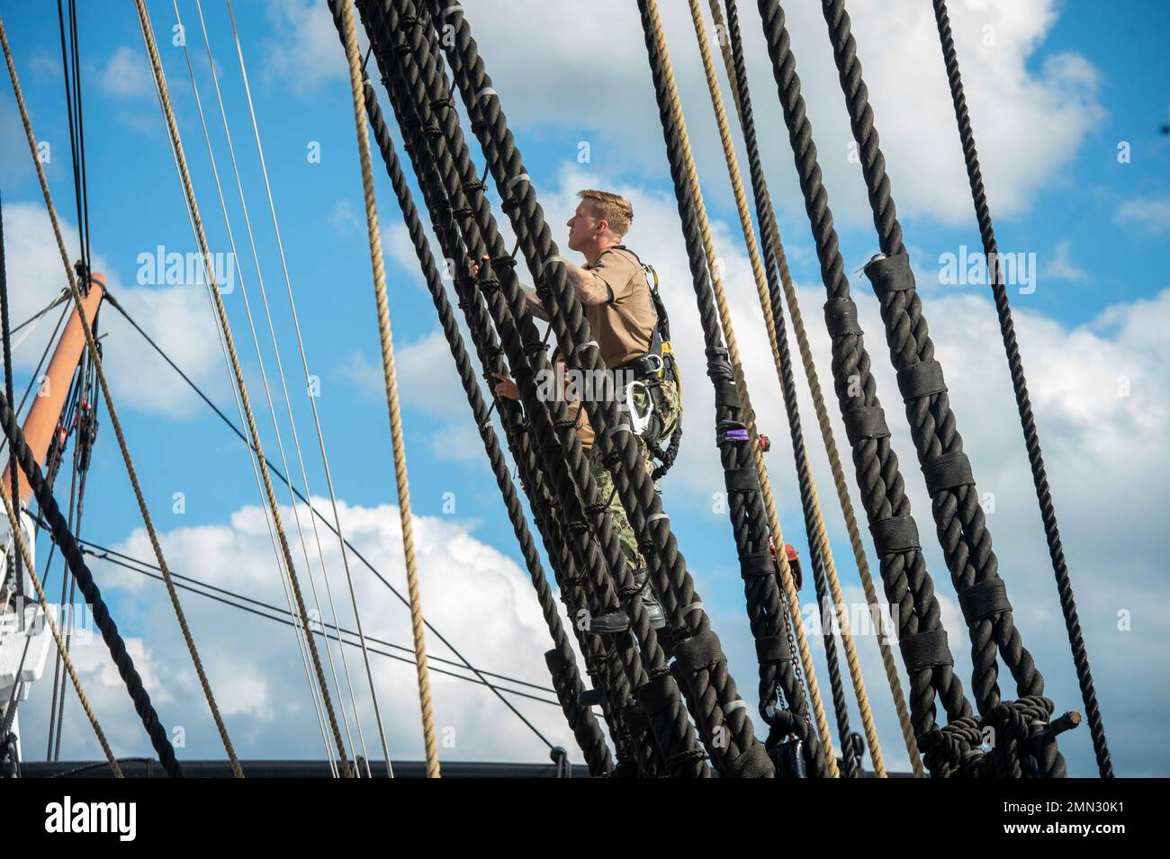 BOSTON (Sept. 26, 2022) U.S. Navy petty officers first class, selected ...