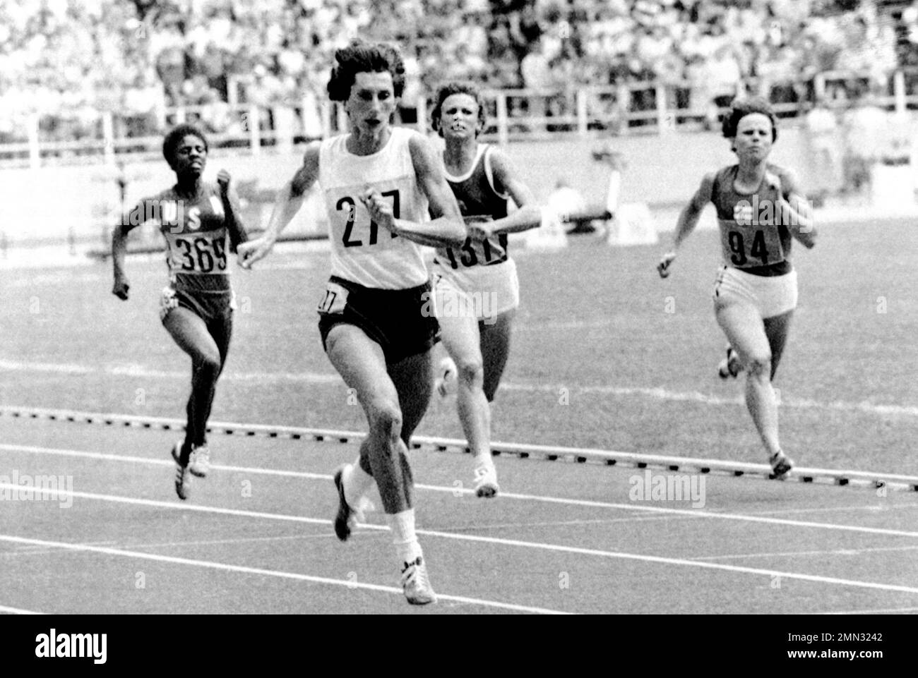 File: In this July 29 1976 file photo, Poland's Irena Szewinska, center ...