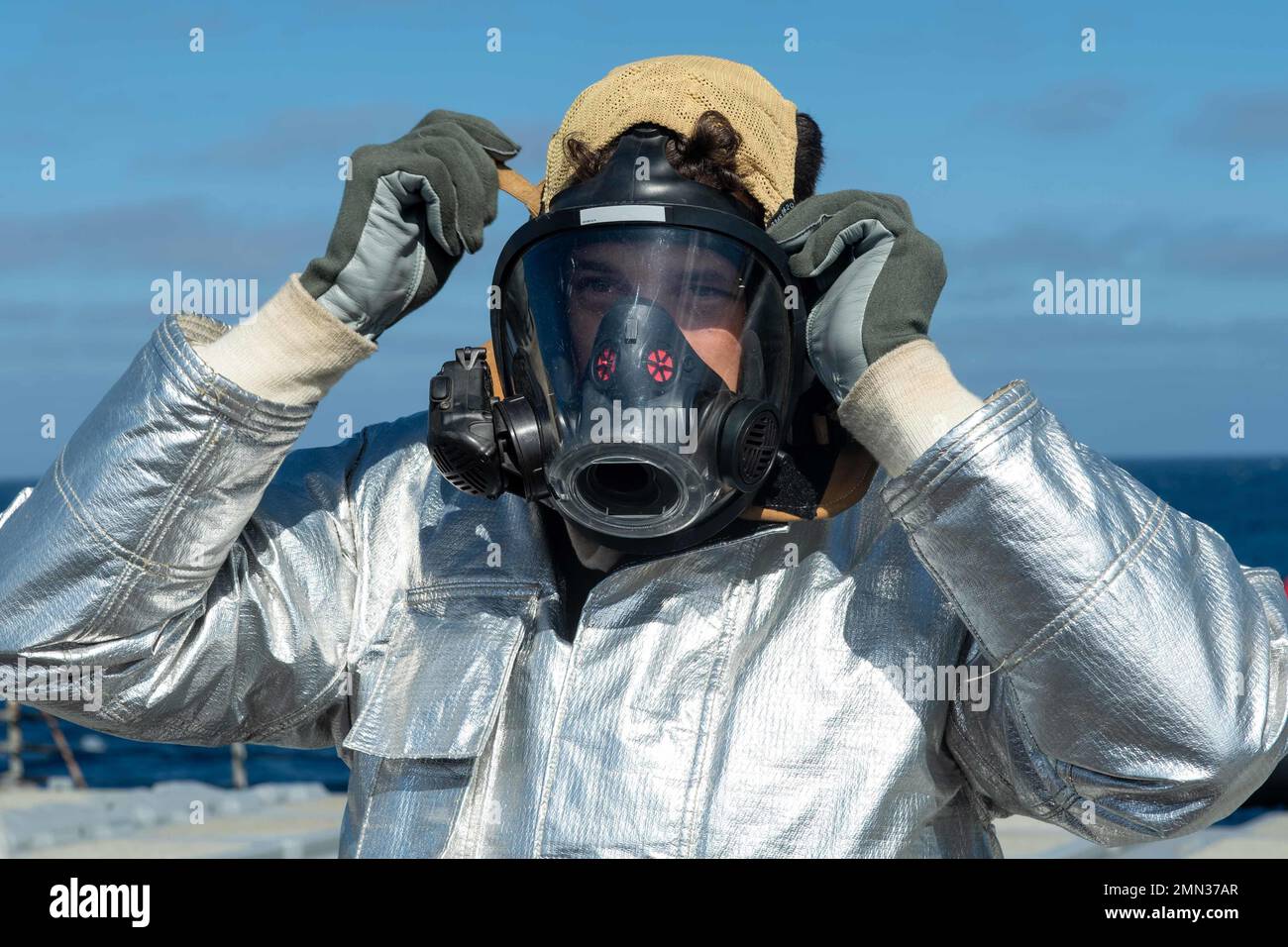 220926-N-SN516-1055 PACIFIC OCEAN (Sept. 26, 2022) U.S. Navy Fireman ...