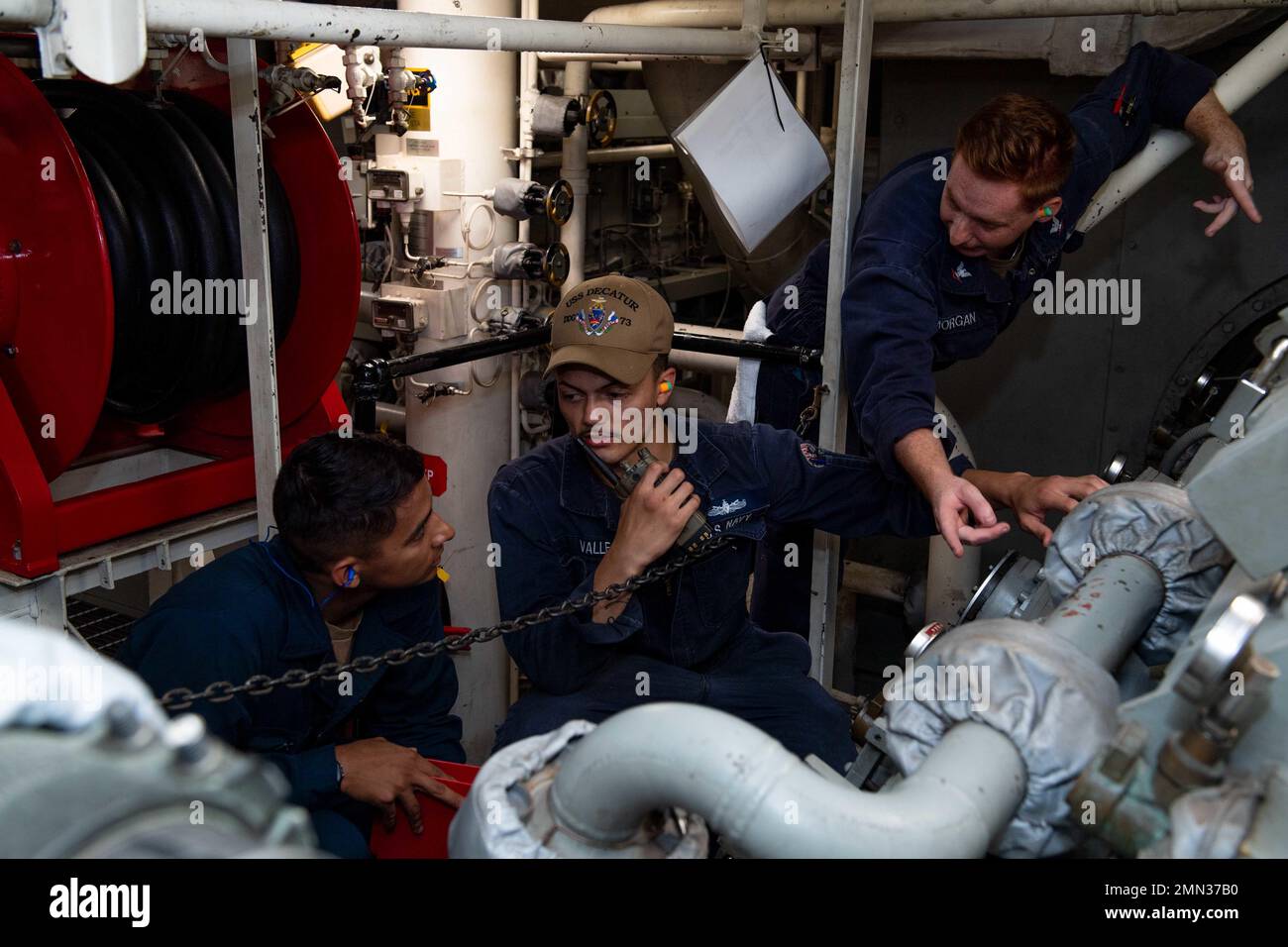 Reduction gear hi-res stock photography and images - Alamy