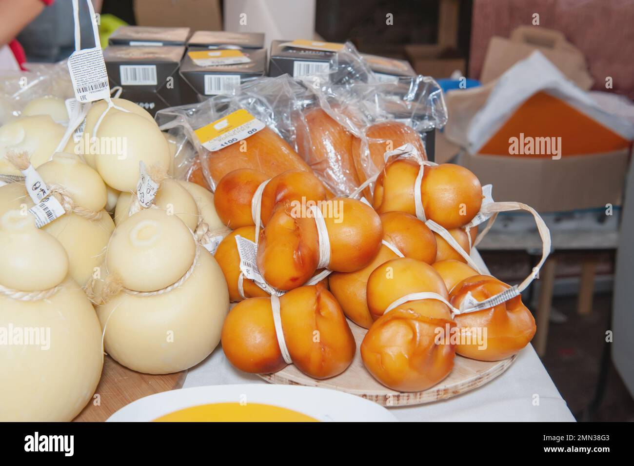 Sale of cheese of different varieties of smoked Silano and Bianca ...