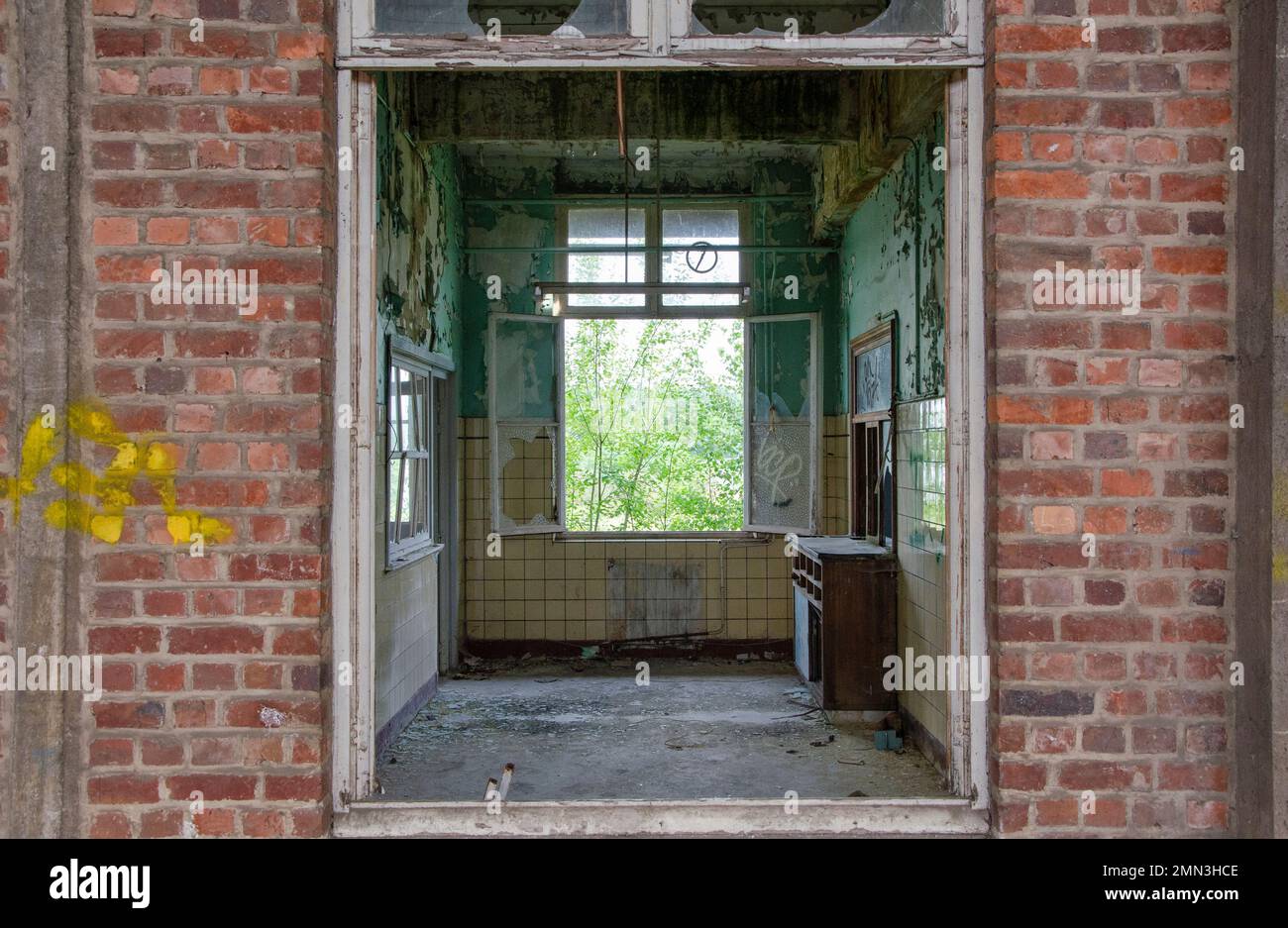 Lost place background hi-res stock photography and images - Alamy