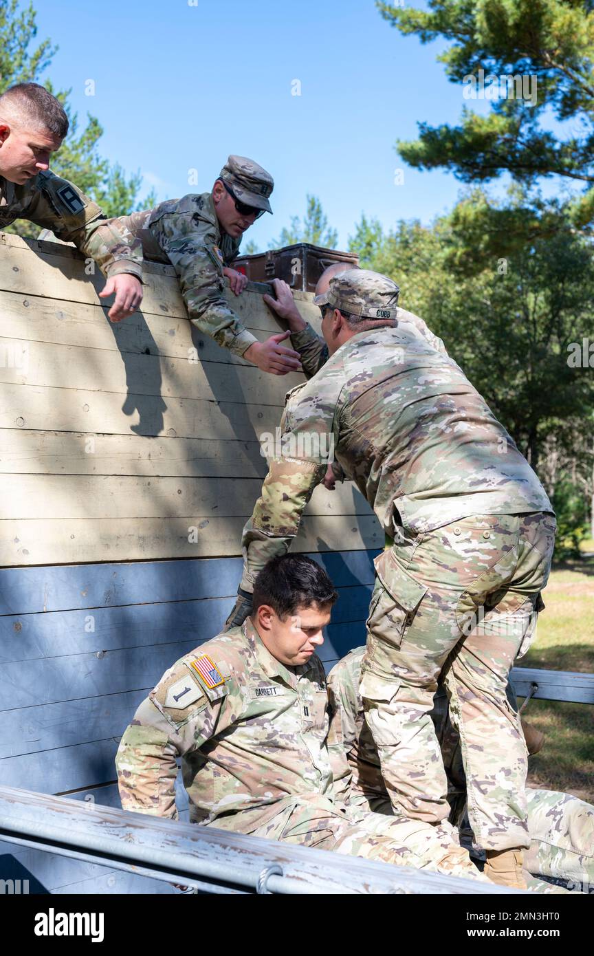 Soldiers of the 181st Multifunctional Training Brigade navigate the ...
