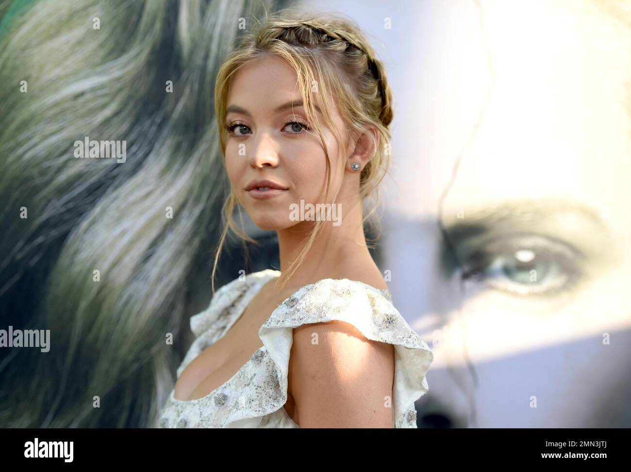 Sydney Sweeney arrives at the Los Angeles premiere of "Sharp Objects ...
