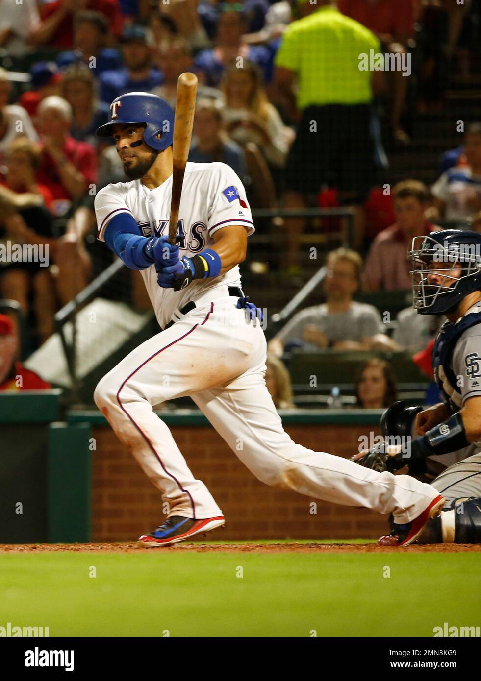 Texas Rangers Robinson Chirinos (61) hits a run scoring single against ...